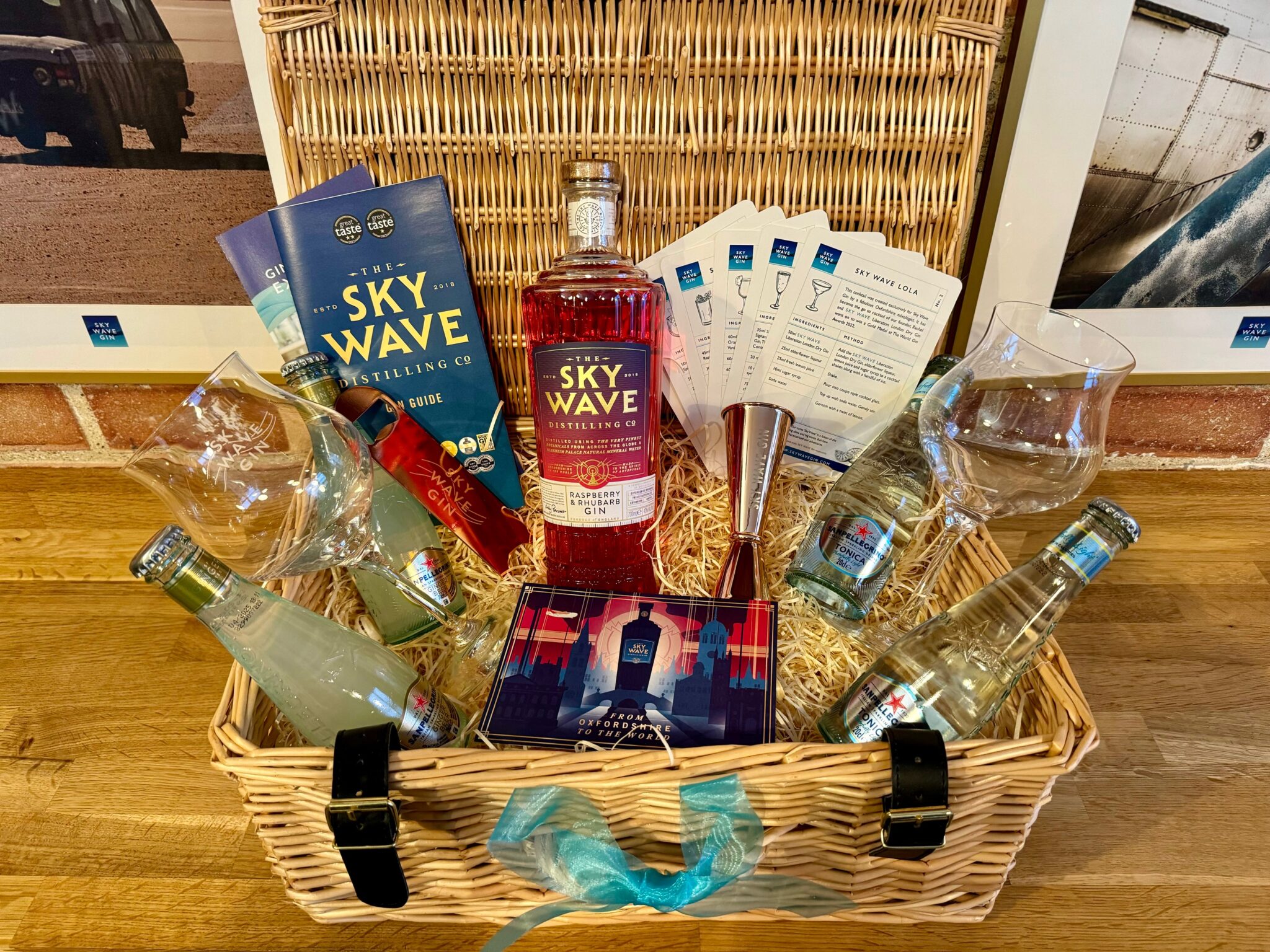 Ultimate Hamper Gift Set for Gin Lovers - Sky Wave